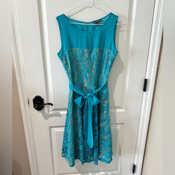 Covington | Dresses | Covington Beige And Green Floral Lace Overlay ...